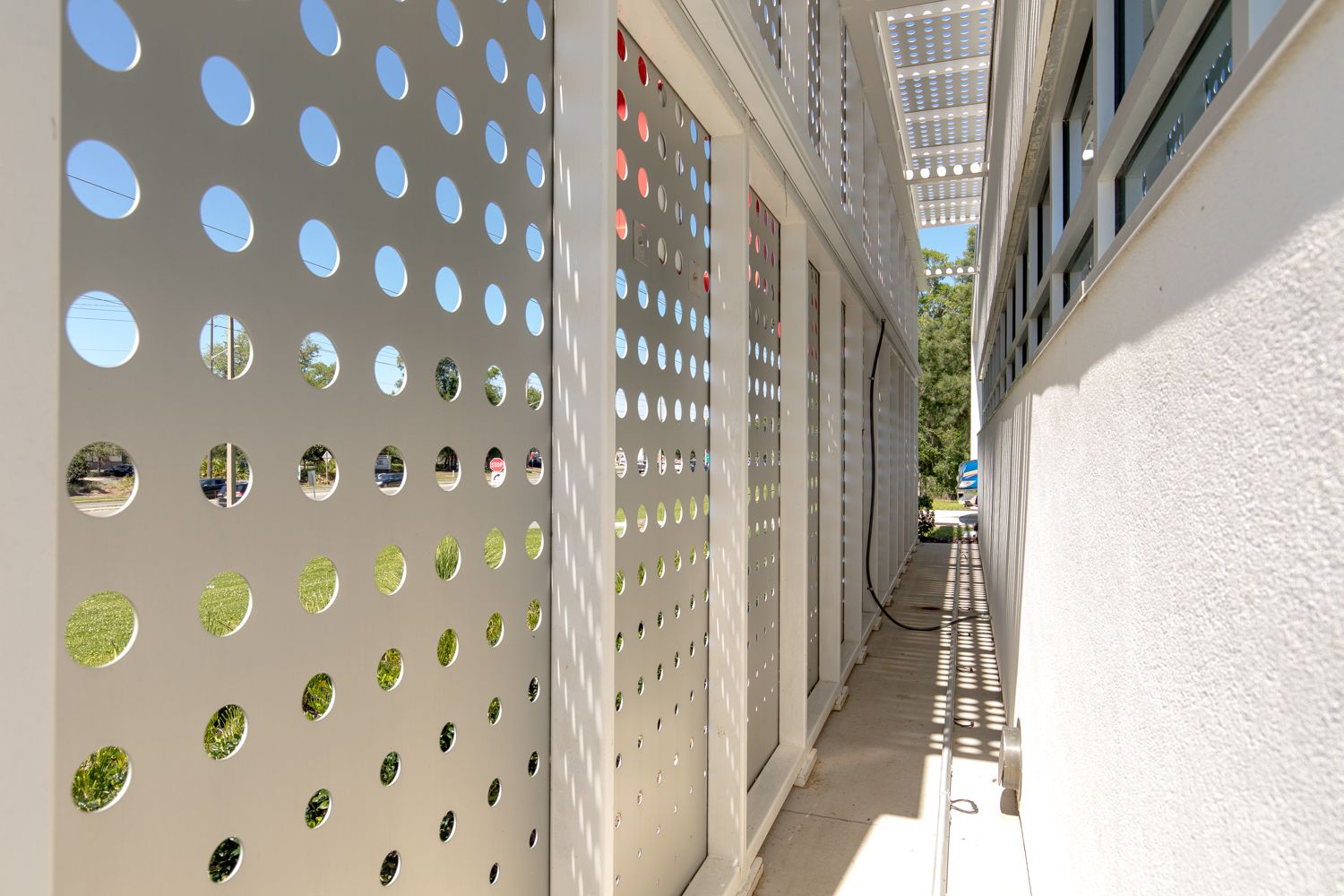 Perforated Metal Facade - Shands | Hendrick Manufacturing